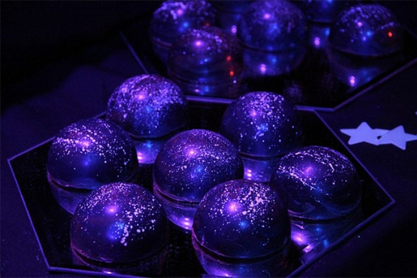 Cosmic sweets that can fly to the seventh heaven - Pictolic