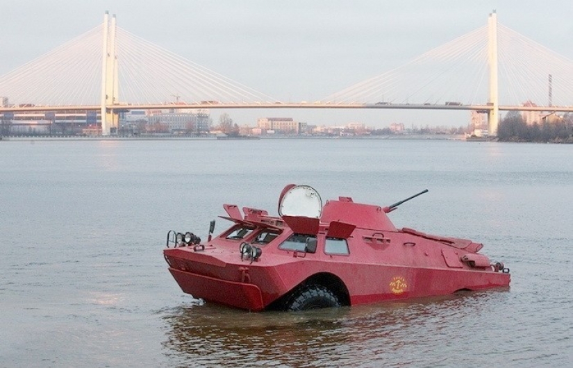 Personal tank: 5 real ways to use old armored vehicles in everyday life ...