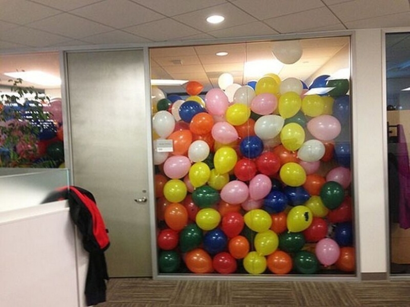 22 examples of the best office pranks and jokes - Pictolic