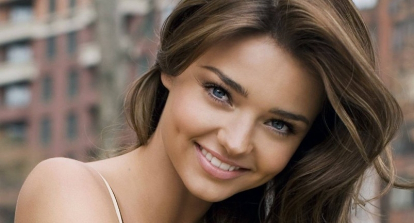 How do dimples appear on cheeks, and can they be made or removed - Pictolic