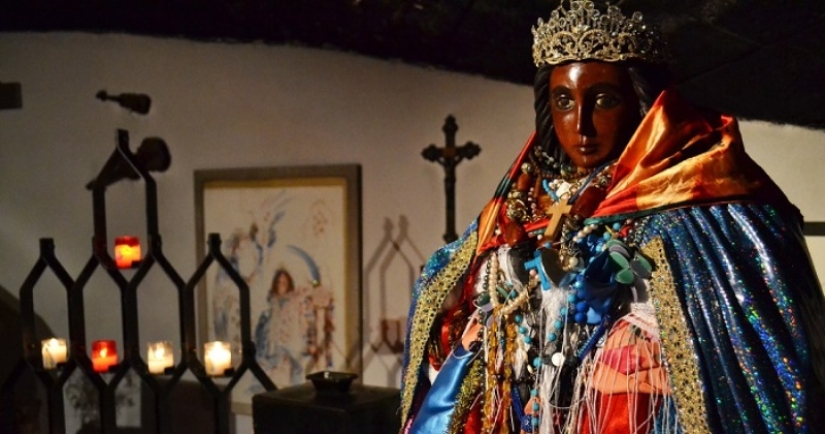 What religion are the Gypsies and how unusual their faith - Pictolic